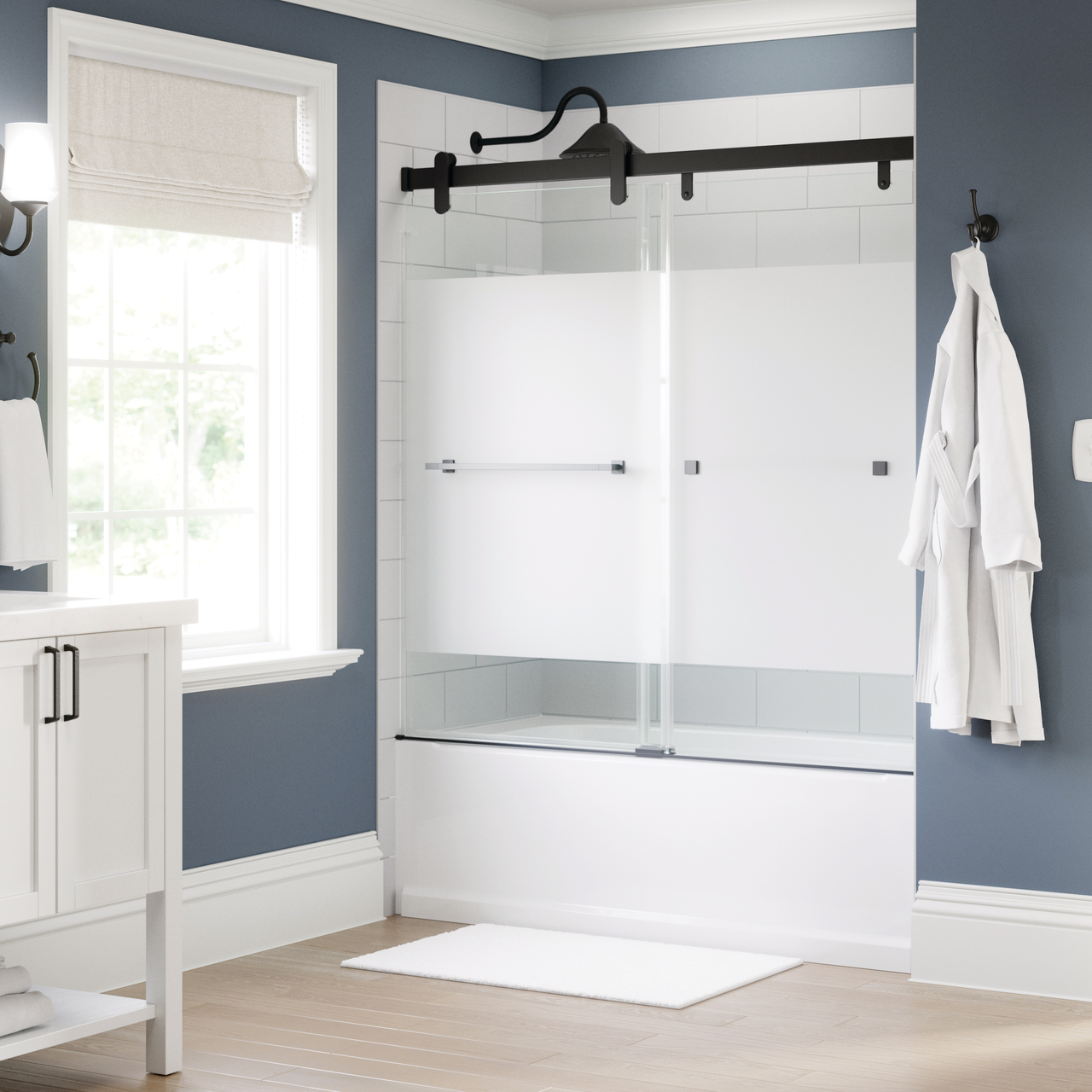Cabot 8mm Bathtub Door with Delmore Handle – Delta Shower Doors